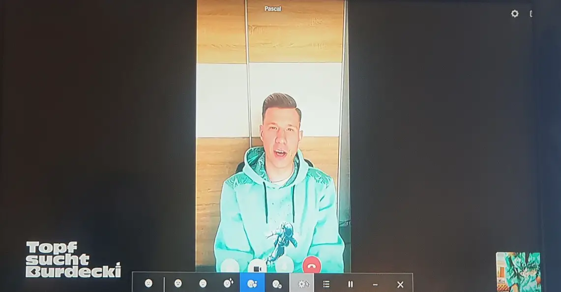 Urkomischer Patzer: Evelyn Burdecki lüftet Rock zum Abschied